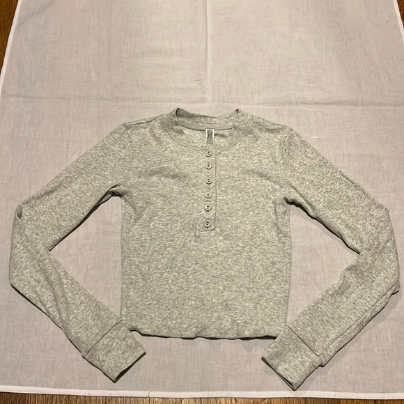 SKIMS | Tops | Skims Cotton Rib Long Sleeve Crop Henley | Poshmark